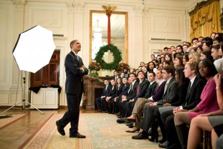 President Barack Obama with White House Interns – Opportunity Desk